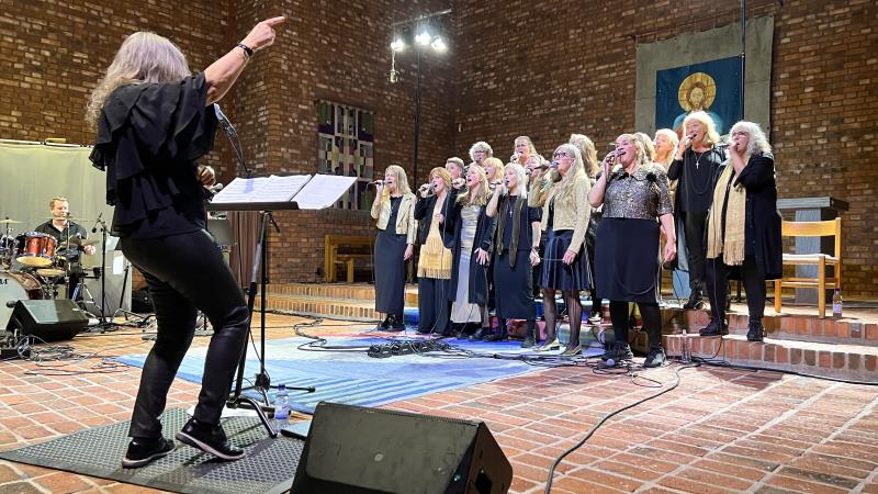 Det svänger om Gospel T Joy - Linköpings domkyrkopastorat